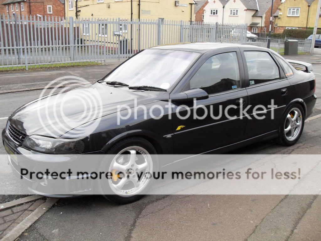 Breaking Vectra Supertouring-V6/Carbon goodies!!!