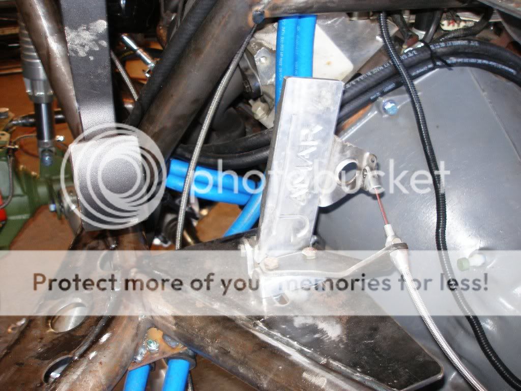 Attaching Hoses to a chassis | Pirate 4x4